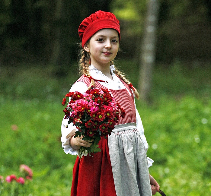 Sechs auf einen Streich – Rotkäppchen – Pressebereich